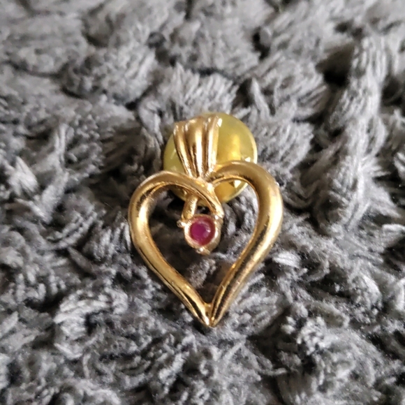 Vintage | Jewelry | Vintage Heart Lapel Pin | Poshmark